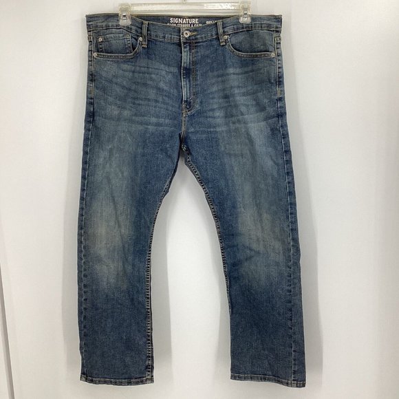 Levi's | Jeans | Signature Levis Mens Jeans Medium Wash S5 Straight ...
